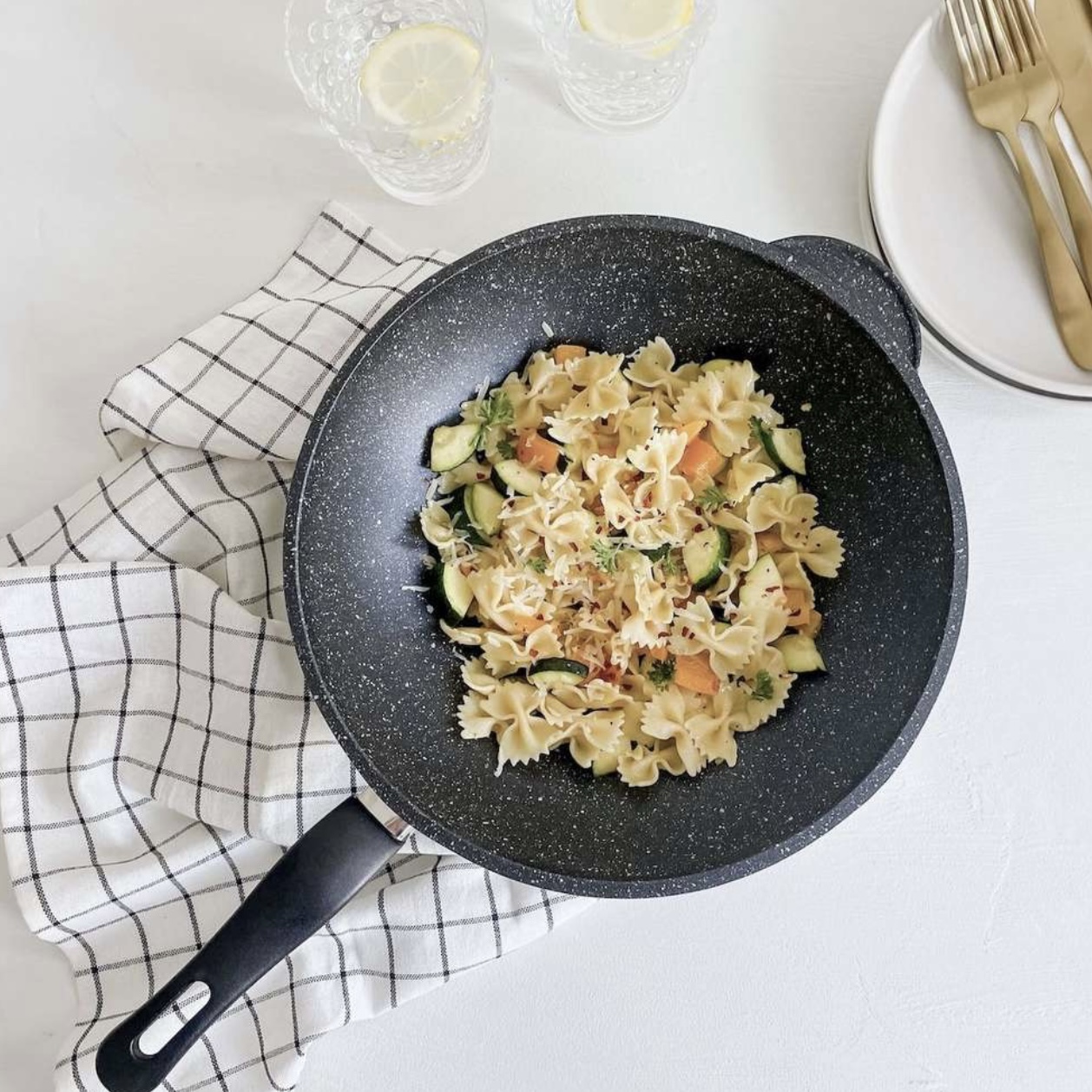 High-Quality Woks - Carbon Steel, Cast Iron & More | Linen Chest