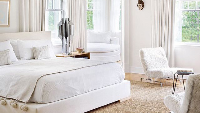 How To Decorate With White | Linen Chest