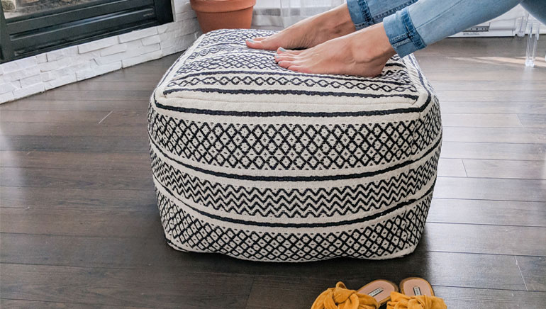 La tendance du jour? ces sublimes nouveaux poufs! | Linen Chest