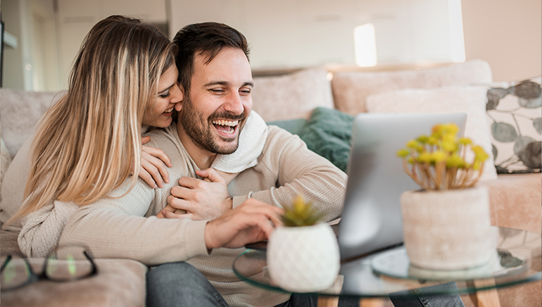 Simple Things Happy Couples Do Every Day | Linen Chest